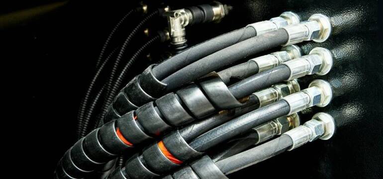 Poznaj węże hydrauliczne gumowe i wysokociśnieniowe