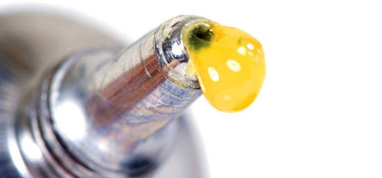 Gdzie znajdują zastosowanie kleje anaerobowe i jak działają?